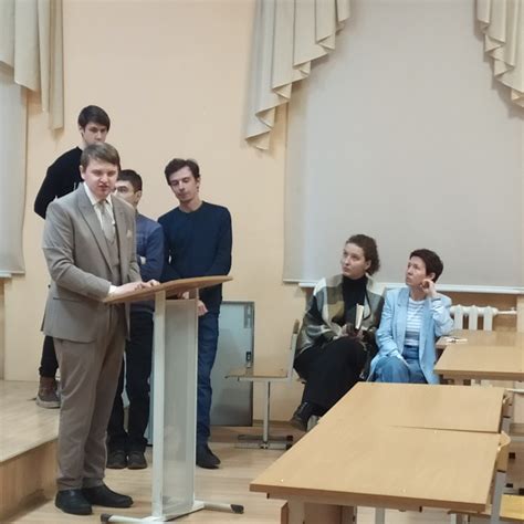 Отчетная сессия магистрантов 1 курса о выездной практике Исторический