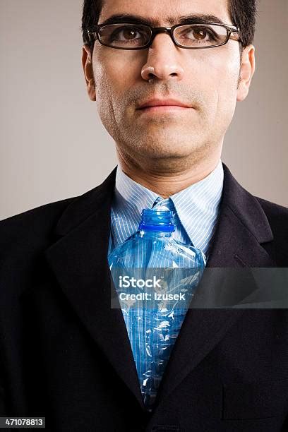 Dasi Botol Plastik Daur Ulang Foto Stok Unduh Gambar Sekarang 30 39