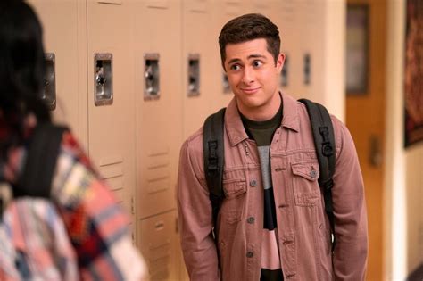 ‘never Have I Ever Season 4 Finale Ending Explained Us Weekly