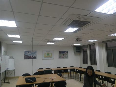 会议室天花玻纤吸声板 广州绘声建筑材料有限公司