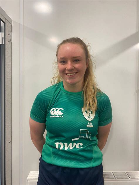 Lily Try Scoring On The Double Intermediate School Killorglin