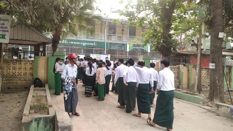 အောင်လံမြို့နယ်၌ တက္ကသိုလ်ဝင်စာမေးပွဲ သမိုင်းဘာသာရပ်အား ကျောင်းသား၊ က