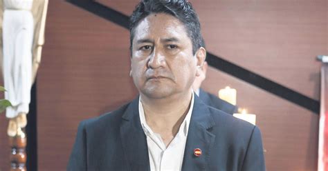 Interpol Emite Alerta Azul Contra Vladimir Cerrón Para Su Ubicación Y