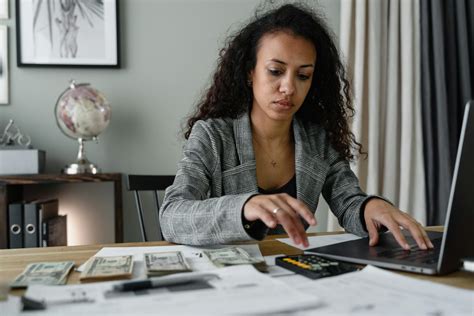 Finance Careers 2025 Guide To Career Paths Options And Salary