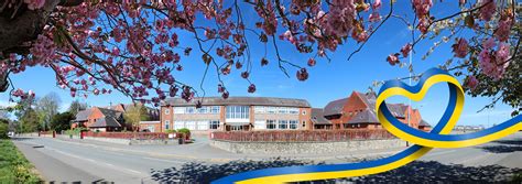 Urdd Meirionnydd 4 Diwrnod I Fynd Nes Bod Cofrestru I Gystadlu Ar Gyfer Cystadlaethau Llwyfan