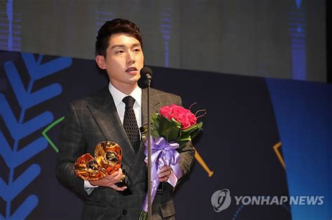 시즌 200안타 돌파 서건창 프로야구 Mvp로 우뚝 브릿지경제
