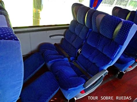 Conociendo Un Turismo En Ómnibus De Dos Pisos