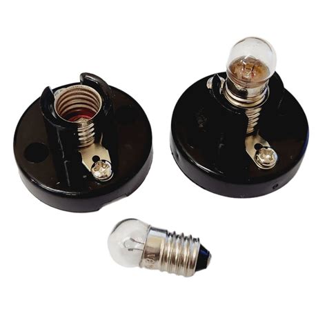 Miniature Torch Bulbs And Batten Lamp Holder 2 Bulbs And 2 Holders 3v