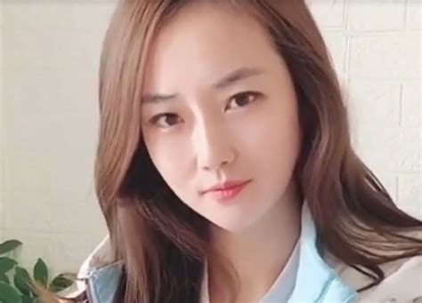 现代笑话二则（木子家原创）1、可爱的老婆；2、小时候犯错 知乎
