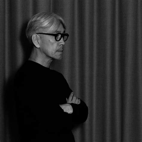 智能表格和多维表格具体有什么区别？哪一个更稳定、更适合自由职业者使用呢？