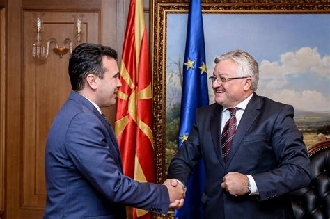 Премиерот Заев на средба со Амбасадорот на Молдавија Горда Да ја зајакнеме меѓусебната