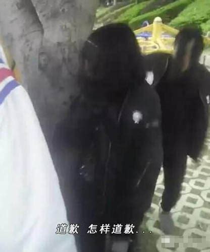 福建2名初三女生暴打学妹 满嘴脏话逼其跪下3社会万象99养生堂