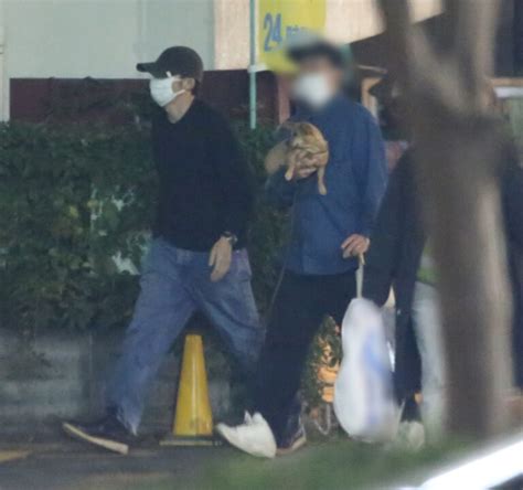 高橋一生「41才独身、女優のアプローチをいなし、愛犬に愛情注ぐ」モテモテなのに結婚しない理由｜newsポストセブン Part 2