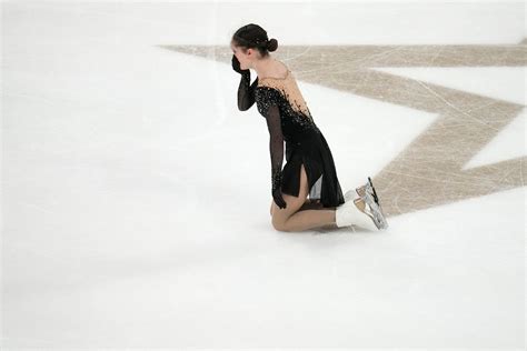 Amber Glenn Wins Us Figure Skating Title After Isabeau Levito Falls 3