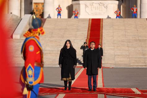 Серби Улсын Элчин сайд Итгэмжлэх жуух бичгээ өргөн барив Newswall