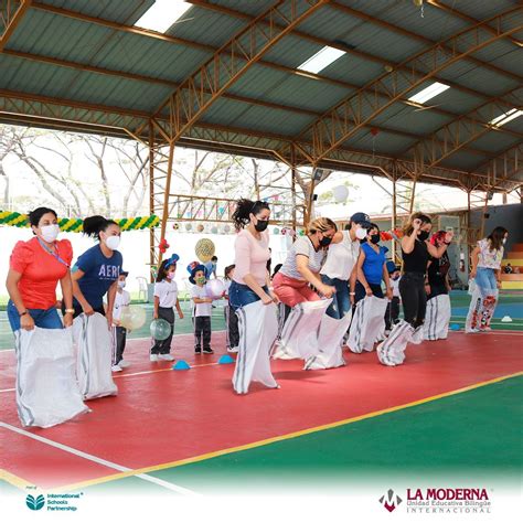 OLIMPIADAS DEL REENCUENTRO MODERNA KIDS Unidad Educativa Bilingüe La Moderna