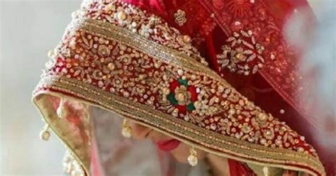 जयमाला में ही हो गई दूल्हा दुल्हन के बीच उठापटकहाई वोल्टेज ड्रामा