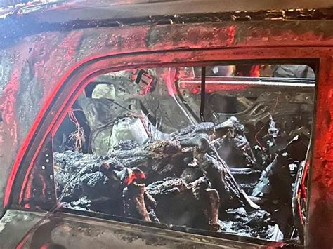 Terrorismo en Ecuador encontraron un vehículo con tres personas calcinadas en un barrio de
