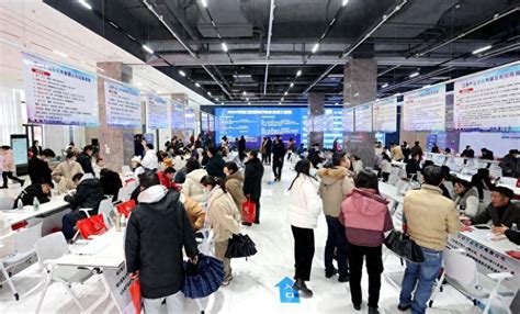 新春走基层丨江西湖口：春风送岗促就业郑飞求职者岗位