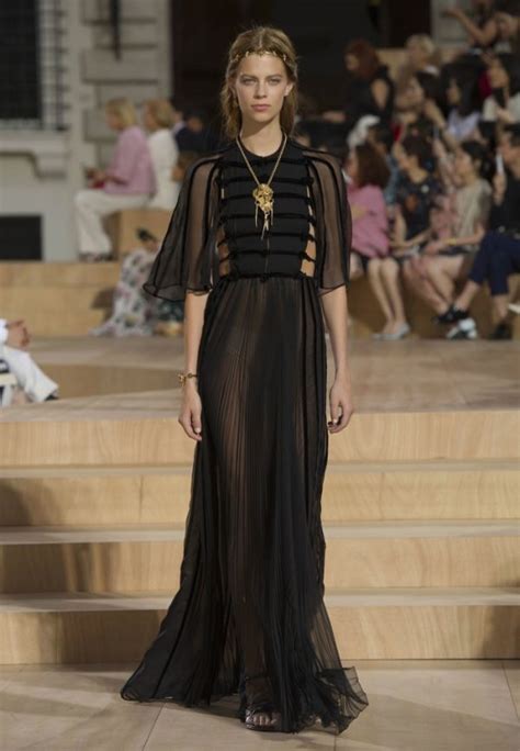 Valentino Fall 2015 Haute Couture