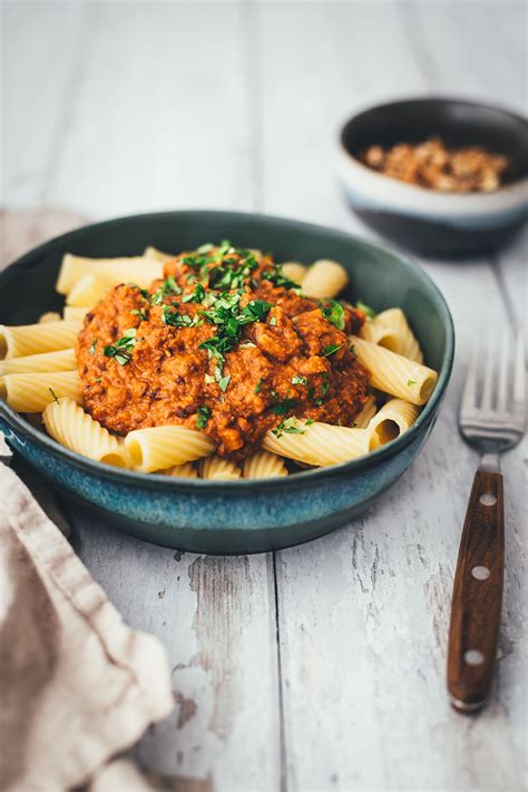 Vegetarische Bolognese Sauce mit Linsen und Walnüssen moey s kitchen