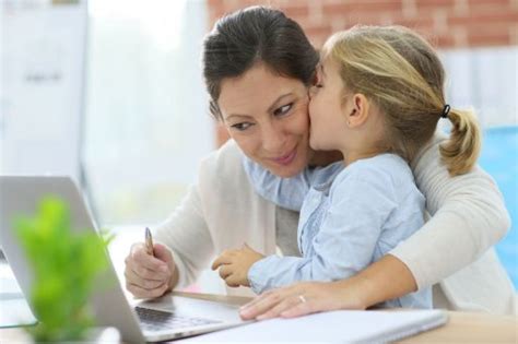 Comunicación entre padres e hijos lo importante de escucharlos