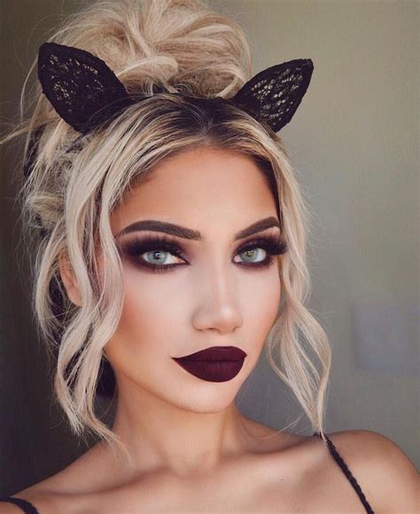 Halloween Cat Eye Makeup