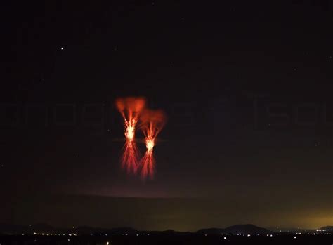 Σπάνιος κεραυνός με διπλό Red Sprite στο Αιγαίο Συγκλονιστική