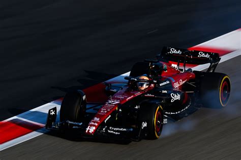 Ferrari Inizia Lo Spettacolo Partono I Test F1 In Bahrain