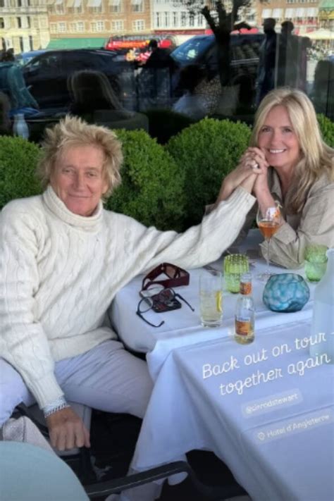 Penny Lancaster Issues Huge Rod Stewart Tour Announcement After Fans