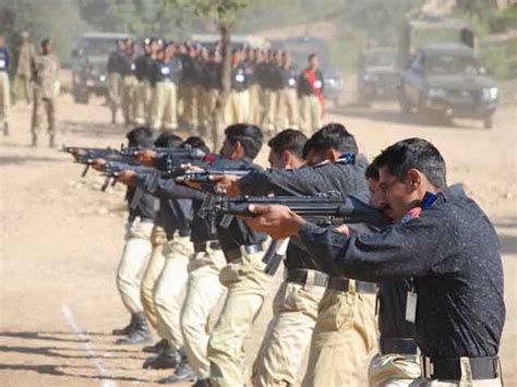 سینٹرل پولیس آفس لاہور میں حفاظتی اہلکاروں کی فائرنگ مشق کروانے کا حکم