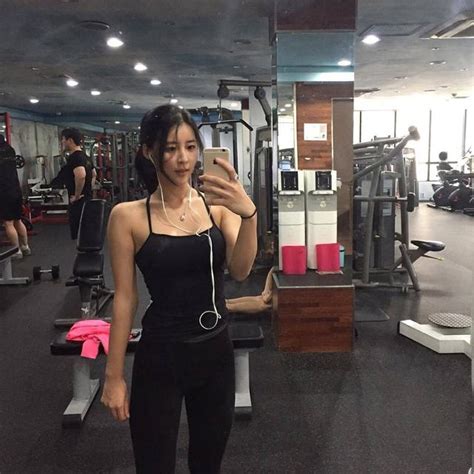瑜伽教練，完美身材，我要報班系列 每日頭條