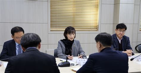 최윤희 문체부 차관 스포츠윤리센터 설립 등 체육인 인권보호 제도 시급해