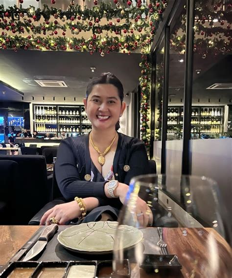 ប្រយ័ត្នចាញ់សេ្នហាចាស់ៗ គូស្វាមី ស៉ឹម សូលិកា រៀបការច្រើនឆ្នាំនៅតែផ្អែមល្អែម Khmerload