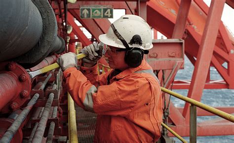 Reducing Hand Injuries Use Technology To Eliminate Bolting Pinch Points 2019 02 01 Ishn