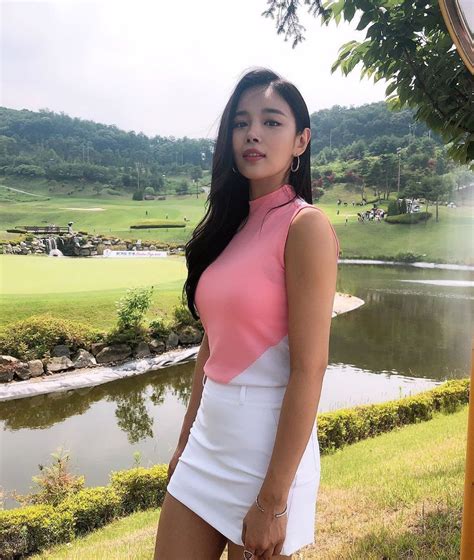 골프 치러 간 트로트 가수 조정민 후방주의 짤티비 Jjtv Kr