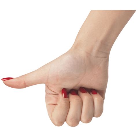 В магазине мужчина держит девушку за руку В это же время она увидела камеру и стала показывать