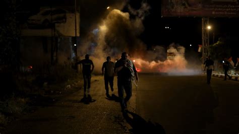 Israel Dutzende Verletzte Bei Erneuten Zusammenstößen In Jerusalem