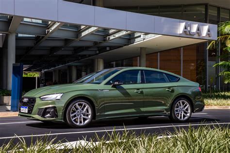 Audi A5 pega carona A4 e também chega como linha 2021