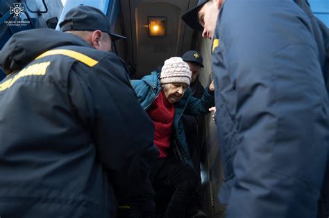 Допомога евакуйованим з Херсонщини Товариство Червоного Хреста України