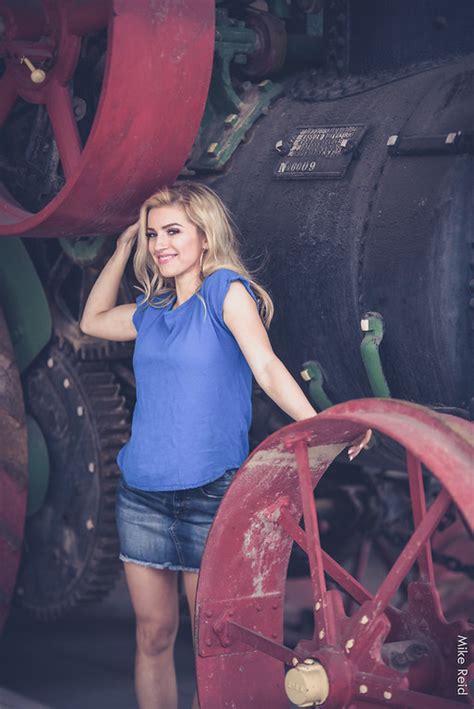 Halie Nga Bodybuilder Bikini Alloutdoor