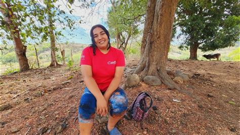 Campesina SalvadoreÑa Disfrutando Del Aire Puro Del Campo 🇸🇻😊 Rocío