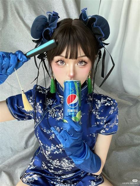 中华小厨娘🥣cos我的手办🥛拍照姿势分享📘