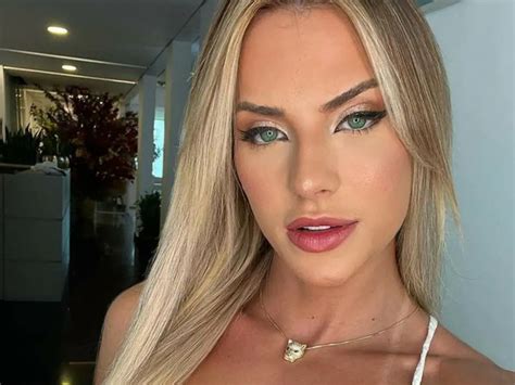 Gabi Martins Enfatiza Bumbum Perfeito De Fio Dental E Sobe O Clima Com