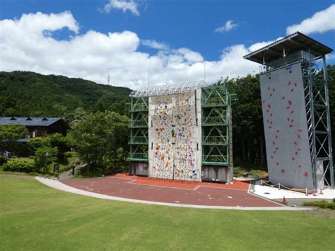 県立山岳スポーツセンター（秦野戸川公園内）／ボルダリングのメッカ！屋内外に完備 神奈川・東京多摩のご近所情報 レアリア