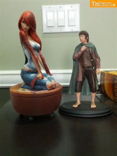 Mary Jane “j Scott Campbell” Comiquette Di Sideshow 12 Itakonit