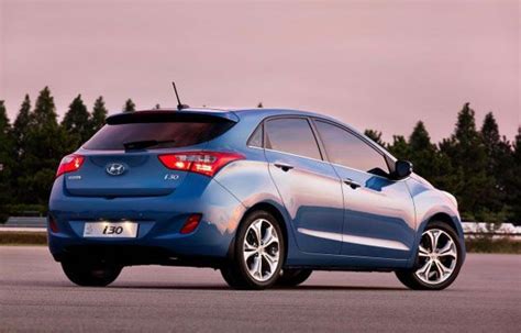 Novo i30 o grande HB A segunda geração do hatch chega em janeiro