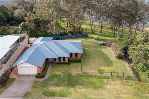 Sold 11 Henry Street Mount Lofty Qld 4350 On 02 Nov 2022 2018045835 Domain