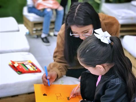Día Del Niño Boliviano Los Niños Tienen Derecho A Una Vida Feliz
