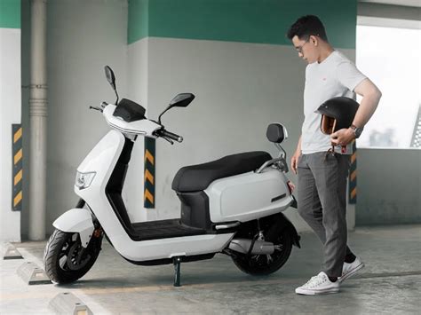 10 Tips Jitu Merawat Motor Listrik Agar Tetap Prima Meski Ditinggal